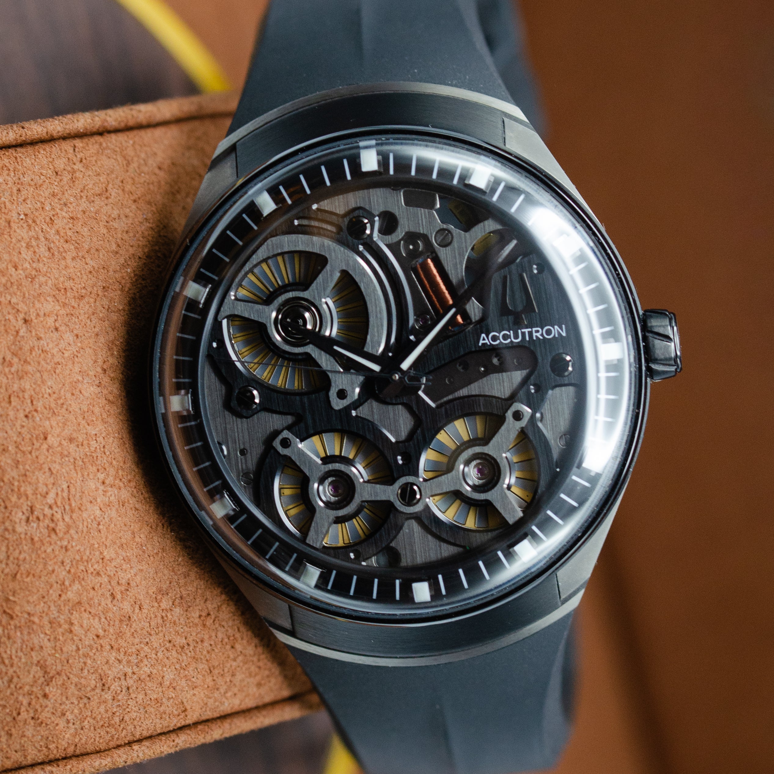 Accutron DNA Electrostatic Black – Falk Watches